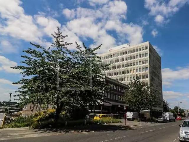 For Rent! 1 bedroom flat for rent in Colonnade House, Sunbridg.