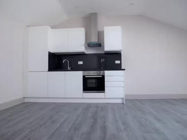 Deal! 1 bedroom flat for rent in Quilters Way, HP22
