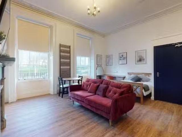 Deal! 1 bedroom flat for rent in Shaw Street, Liverpool, Merse.