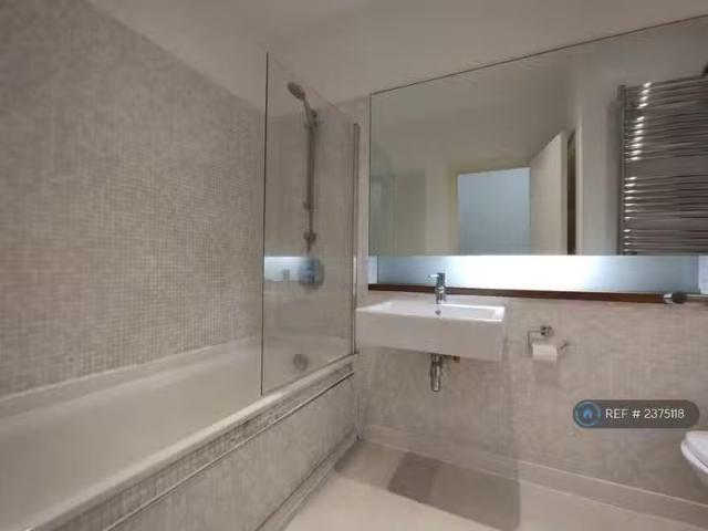 Deal! 1 bedroom flat for rent in Tayson House, Bradford, BD1