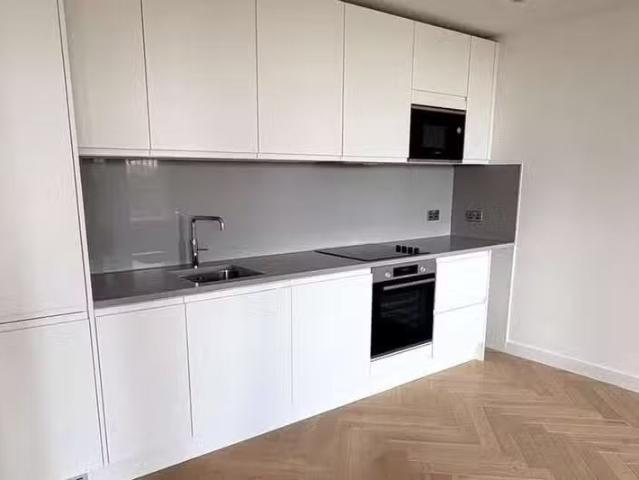 Just in! 1 bedroom flat to rent in London, NW10