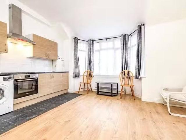 Unique 1 bedroom Flat to rent, St. Albans Road, Watford, WD24.