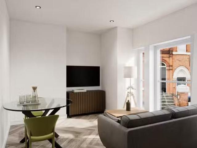 Just in! 1 bedroom ground floor flat for rent in Carlyle Road.