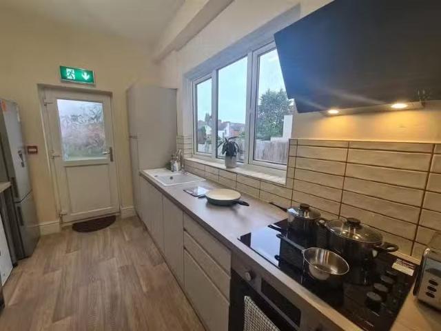 Rental! 1 bedroom house share for rent in Arden Road, Smethwic.