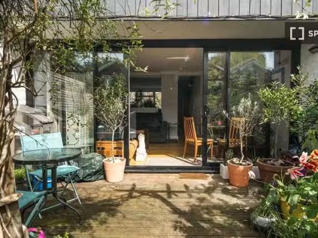 Cozy 1 BR 3 bedroom apartment for rent in Newington, London