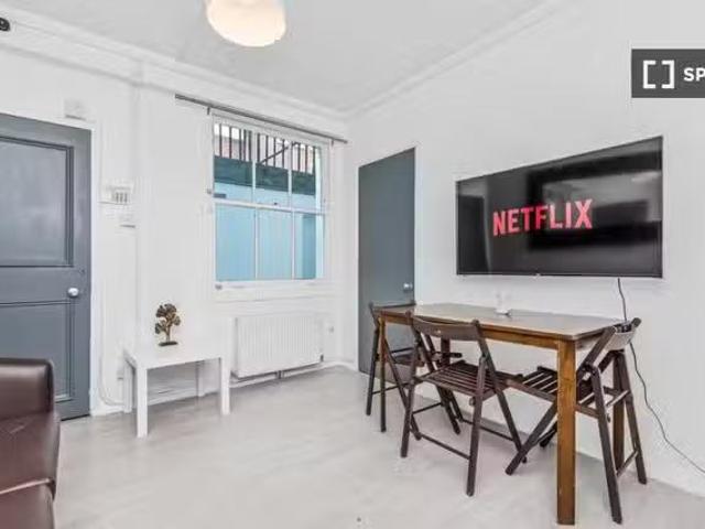 Deal! 1 BR 4 bedroom apartment for rent in London