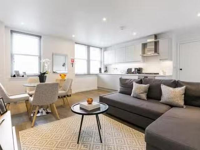 Cheap 1 BR Gresse Street