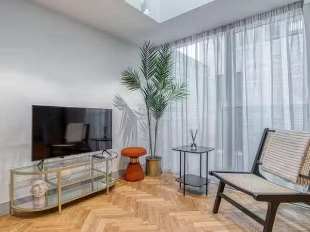 New 1 BR Greycoat Place