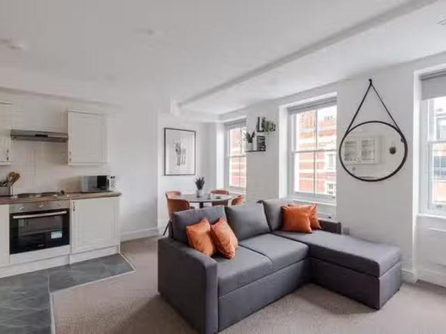 Cozy 1 BR Foley Street