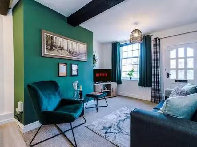Nice 1 BR Handbridge