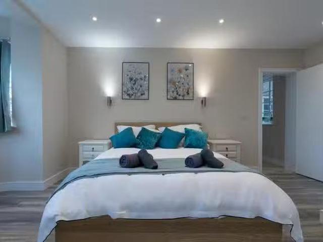 New 1 BR Marlow Court, London