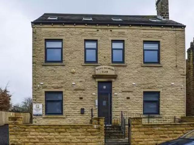 Just in! 1 BR Saint John's Avenue, Huddersfield