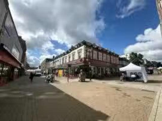 Cheap 1 BR Property & Houses to Rent: Union Street, Aldershot.