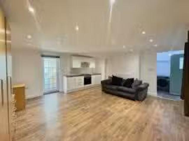 Deal! 1 BR Property & Houses to Rent: Upper Chobham Road, Camb.