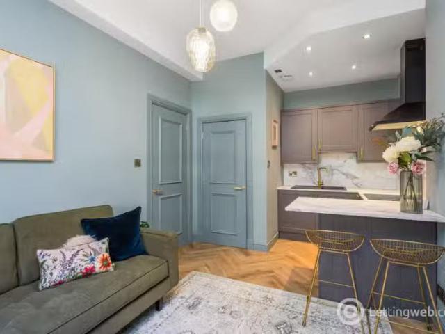 Cheap 1 BR Property to rent in 14/2 Wardlaw Street