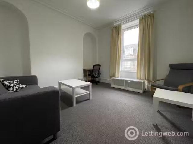 Cozy 1 BR Property to rent in 14 Northfield Place 2FL