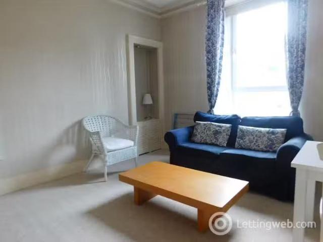 Cheap 1 BR Property to rent in Albert Street, City Centre, Abe.