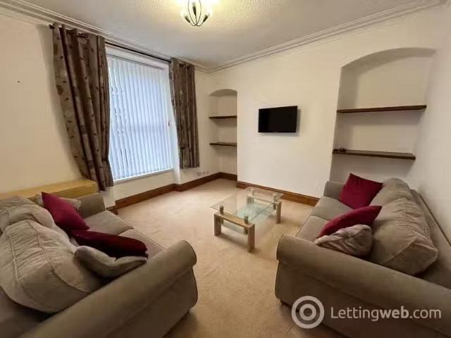 Deal! 1 BR Property to rent in Ashvale Place, City Centre, Abe.