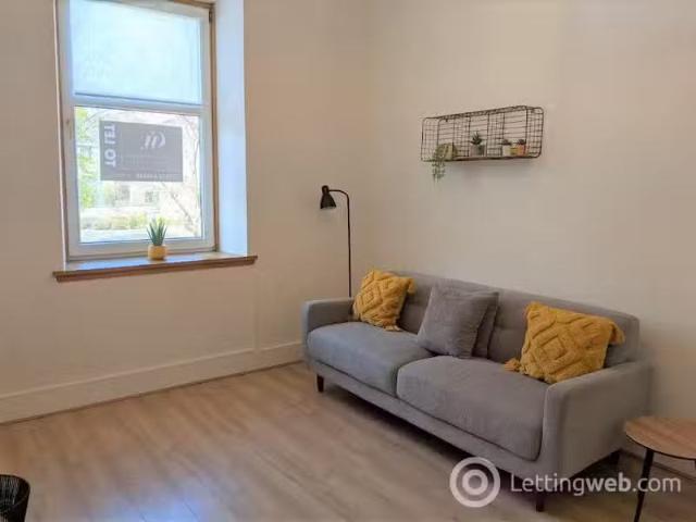 For Rent! 1 BR Property to rent in Baker Street, Rosemount, Ab.