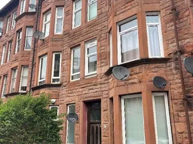 Cozy 1 BR Property to rent in Cartside Street, Southside, Glas.