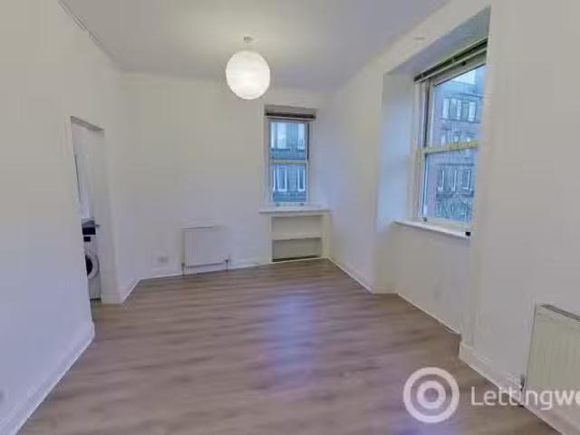 Unique 1 BR Property to rent in Elgin Terrace, Edinburgh, EH7