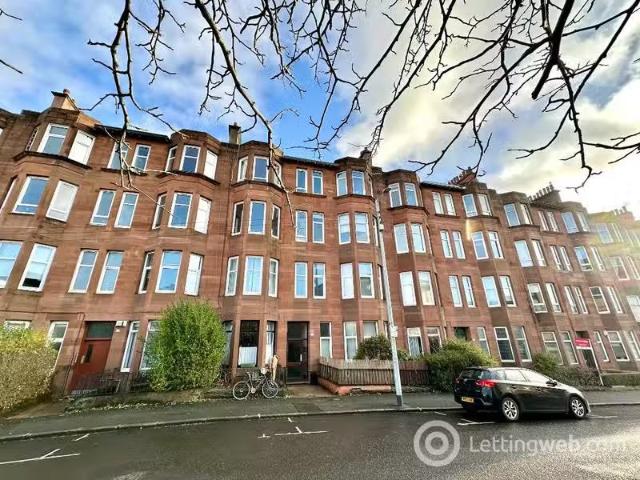 Charming 1 BR Property to rent in Esmond Street, Yorkhill, Gla.