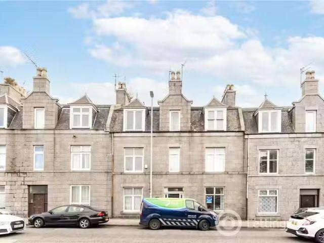 Deal! 1 BR Property to rent in Great Northern Road, Ground Flo.