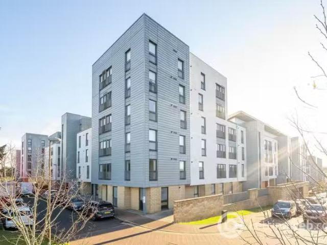 Just in! 1 BR Property to rent in Kimmerghame Place, Fettes, E.