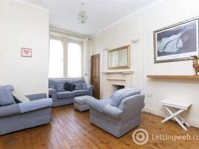 Just in! 1 BR Property to rent in Logie Green Road, Broughton.