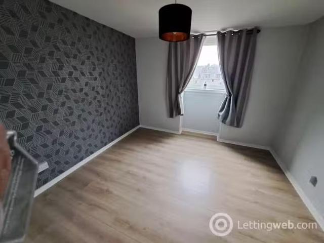 Deal! 1 BR Property to rent in Park Street, City Centre, Aberd.