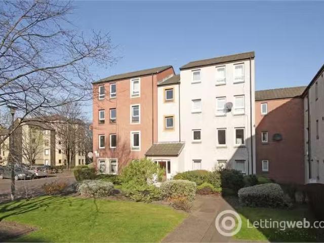 Deal! 1 BR Property to rent in Springfield, Leith, Edinburgh.