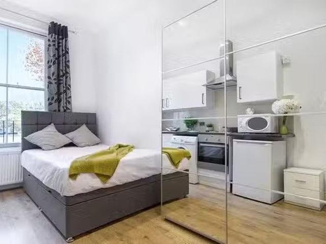 Rental! 1 BR Queensborough Terrace