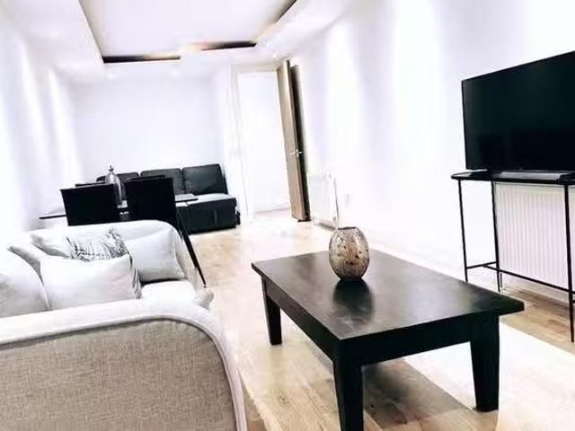 Rental! 1 BR Weymouth Mews