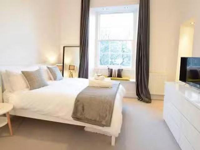 For Rent! 1 BR West Montgomery Place