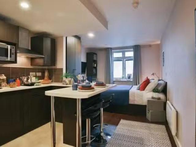 Cozy 1 BR Talbot Studios Classic Smaller Studio
