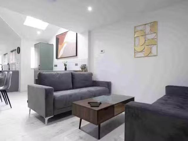 Cheap 1 Room 27 Sewells Walk 6 Beds 6 Baths