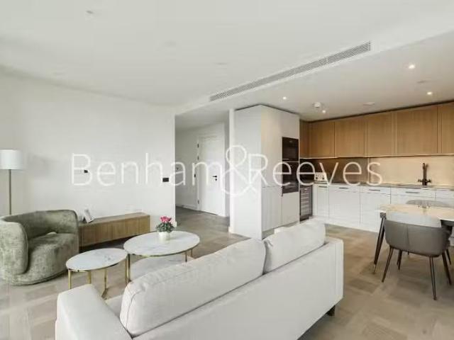 Unique 2 BA 3 bedroom apartment for rent in 801, Boxwood Garde.