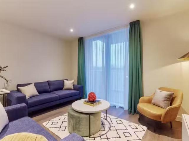 For Rent! 2 BA 3 bedroom apartment for rent in Corkfield Birmi.