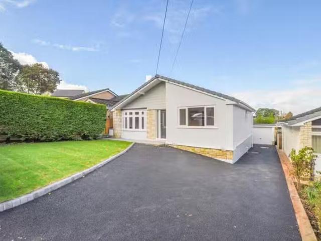 Deal! 2 BA 3 bedroom detached bungalow for rent in Pilford Hea.
