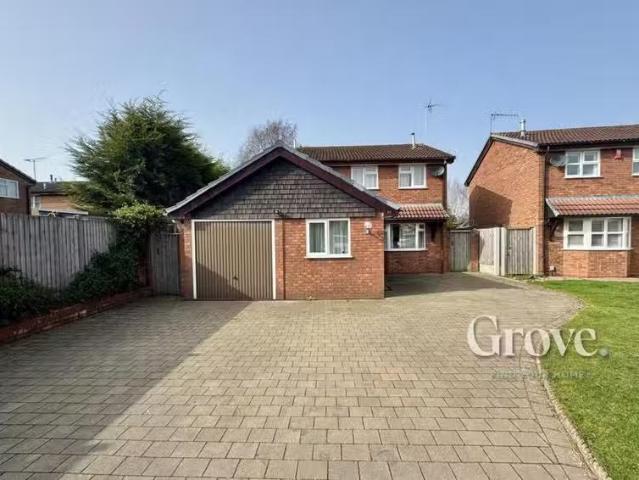 New 2 BA 3 bedroom detached house for rent in Meadowcroft, Hag.