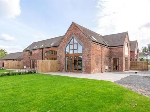 Deal! 2 BA 3 bedroom house for rent in Fallon Court, Tanworth.