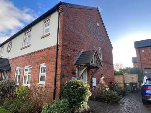 Deal! 2 BA 3 bedroom semi detached house for rent in Belgrave.