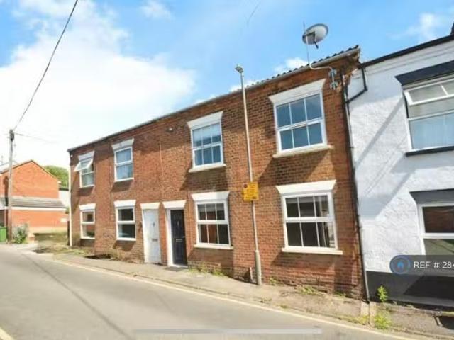 Charming 2 BA 1 bedroom house share for rent in Mount Street.