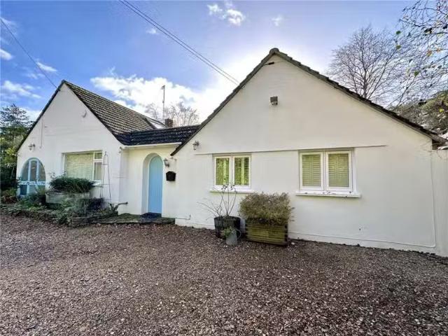 Just in! 2 BA 2 bedroom maisonette for rent in Horton Road, As.