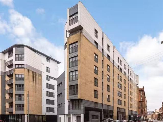 Just in! 2 BA 2 bedroom apartment for rent in 130 Bell Street.