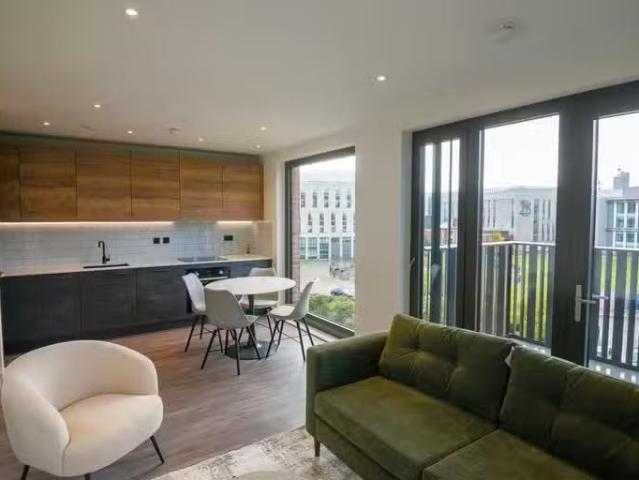 For Rent! 2 BA 2 bedroom apartment for rent in 1 Pitt Street.