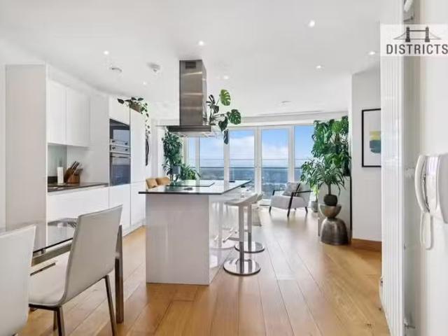 Deal! 2 BA 2 bedroom apartment for rent in Arena Tower, Crossh.