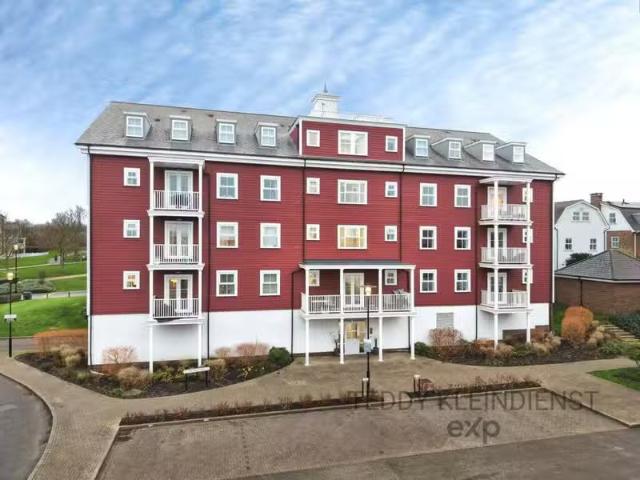 New 2 BA 2 bedroom apartment for rent in Beaumont Drive, Worce.