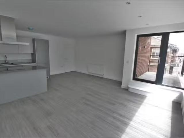 Cozy 2 BA 2 bedroom apartment for rent in City Place, Victoria.