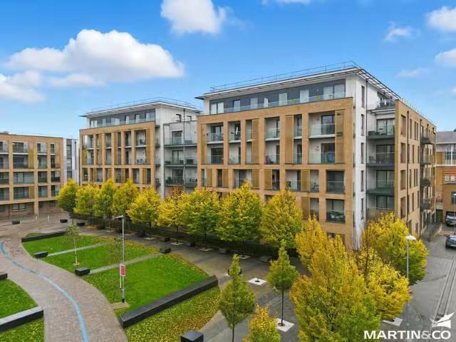 Nice 2 BA 2 bedroom apartment for rent in Dunn Side, Chelmsfor.